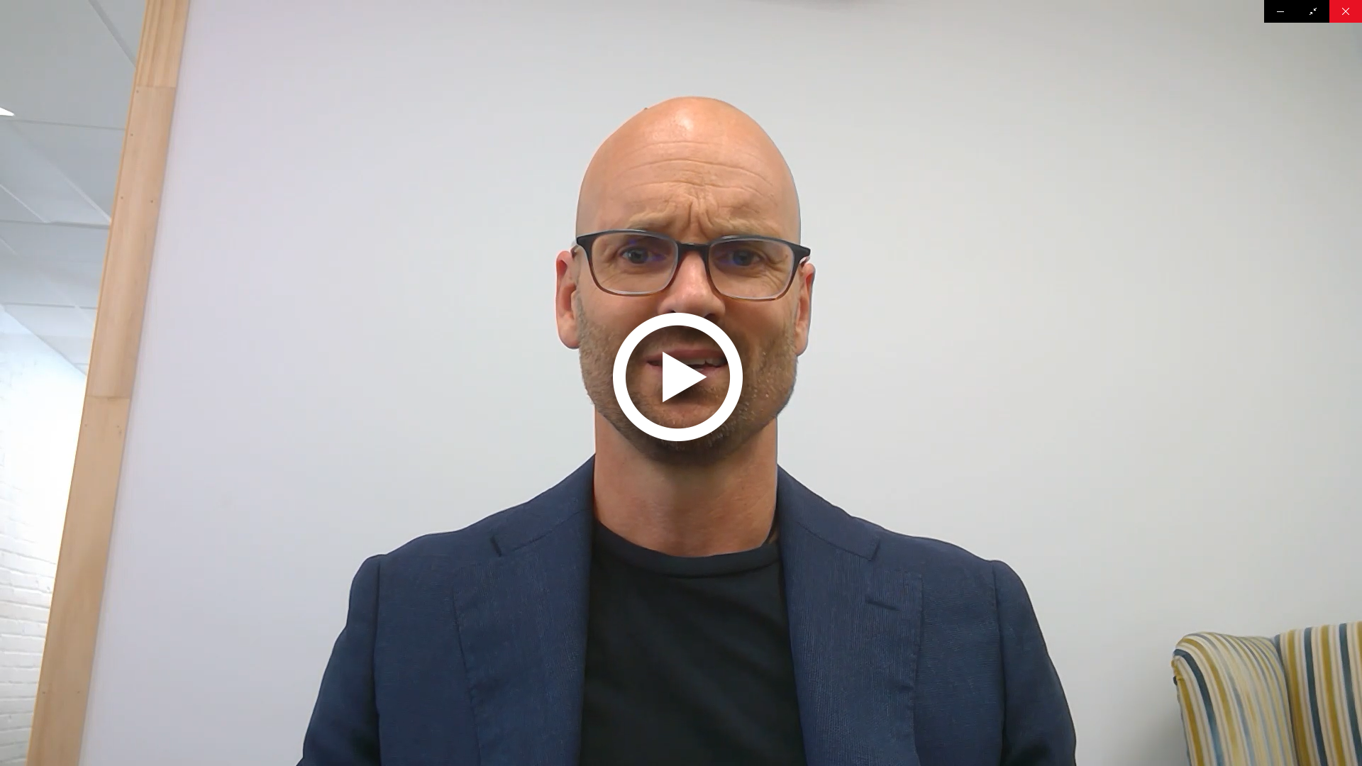 Who supports the Alignment Leaders?